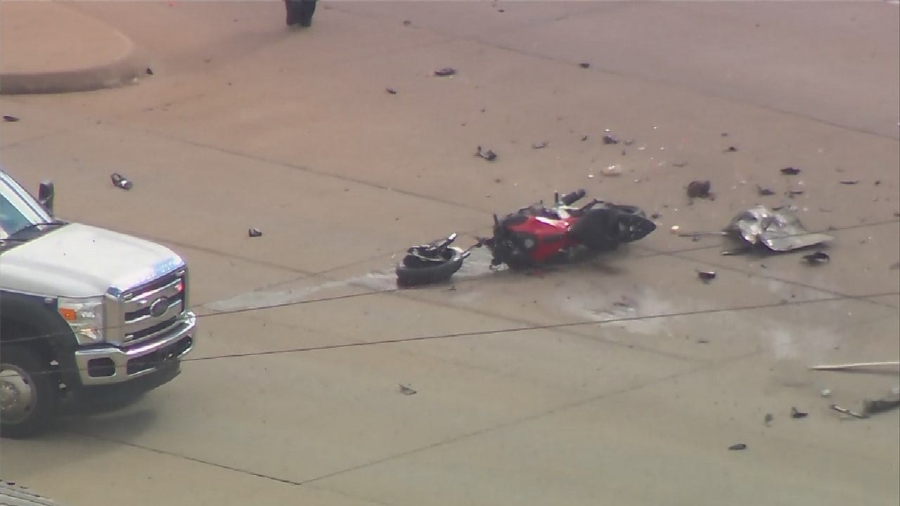 Tulsa Police Respond To Deadly Motorcycle Crash